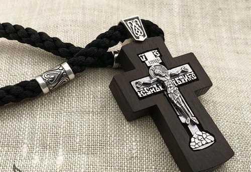 Деревянный крест с серебряной вставкой