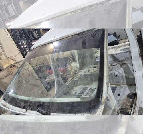 Лобовое стекло LADA Largus 2014г