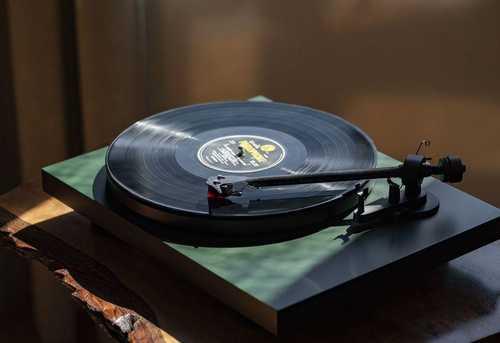 Pro-Ject Debut Carbon EVO проигрыватель пластинок