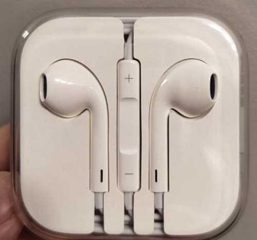 Apple EarPods с разъёмом 3,5 мм (новые)