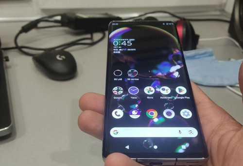 Премиум смартфон Sharp Aquos R6