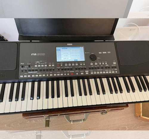 Синтезатор Korg PA600