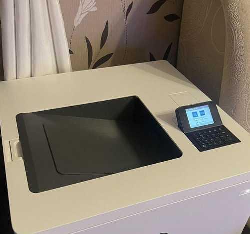 Принтер color laserjet m554