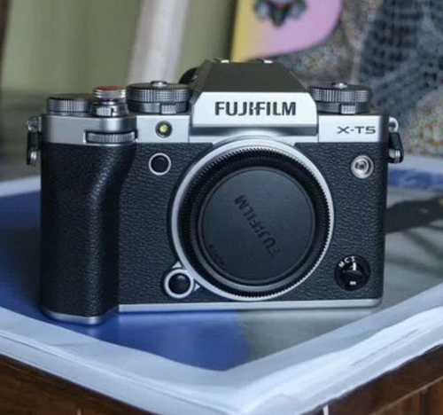 Fujifilm x-t5