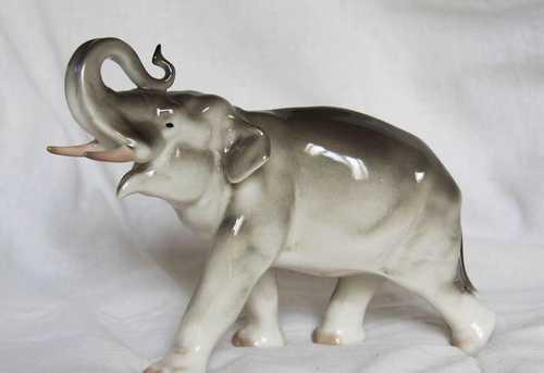 Скульптура " Слон", лфз,фарфор (анималистика)