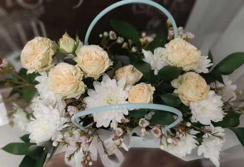 Букет цветов в сумочке - подарок на свадьбу