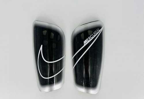 Щитки футбольные Nike Mercurial SBl