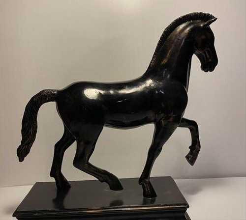 Конь, статуэтка из бронзы