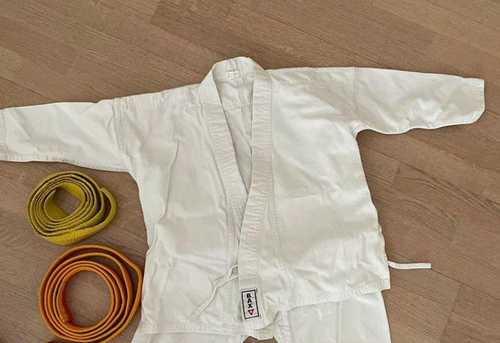Кимоно и защитная экипировка для карате