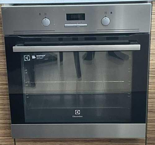 Духовой шкаф electrolux eob3311aox