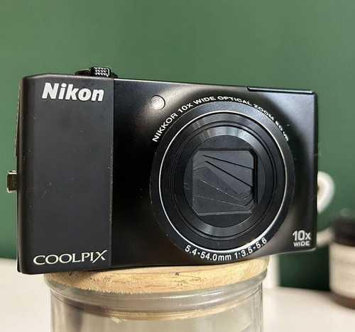 Компактный фотоаппарат Nikon Coolpix S8000