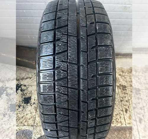 Yokohama Ice Guard IG50  215/55 R17