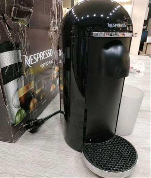 Кофемашина капсульная Nespresso,черная