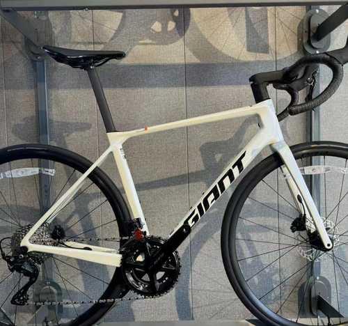 Giant TCR advanced 2 KOM 2025