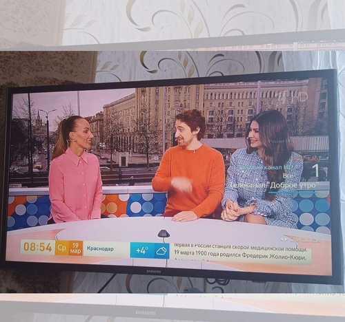 Телевизор samsung SMART tv 32