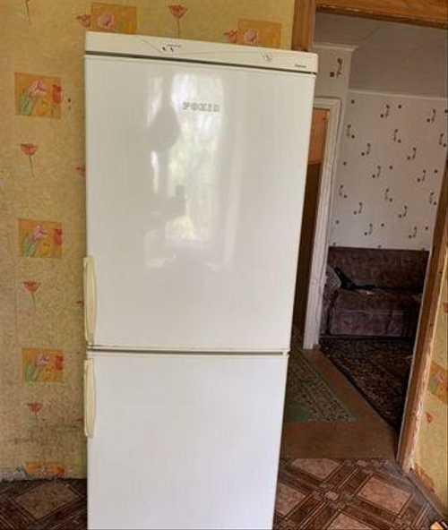 Холодильник бу pozis
