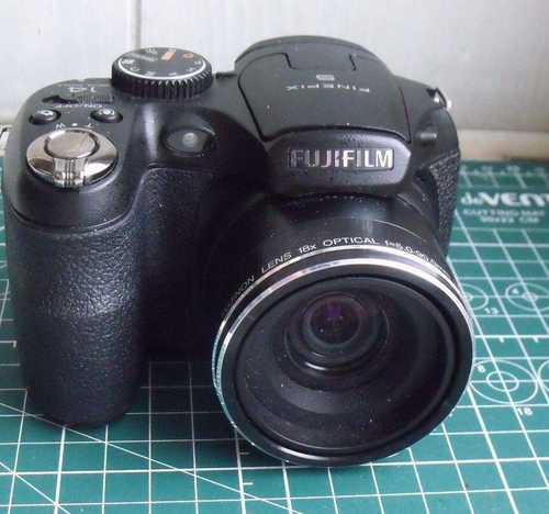 Цифровой фотоаппарат Fujifilm Finepix S2950