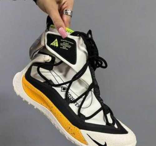Кроссовки Nike ACG Air Terra Antarktik Yellow