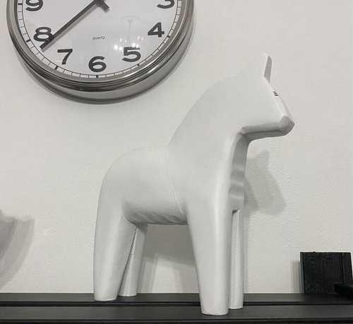 Лошадь (конь) IKEA финансиэлл