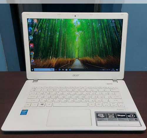 Acer V3-331, Pentium, 8 Gb, 240 Gb, FHD IPS, 13,3"