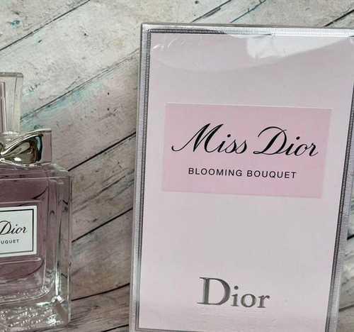 Женские духи Miss dior blooming bouquet Диор 100мл