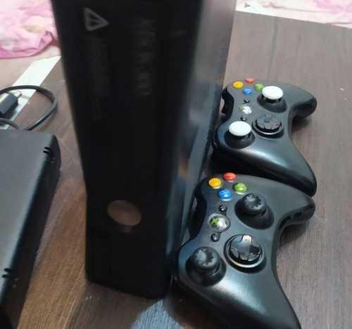 Xbox 360 slim freeboot прошитый