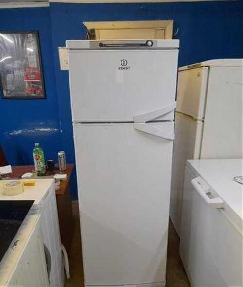 Холодильник Indesit ST167.028 бу на гарантии.Дост