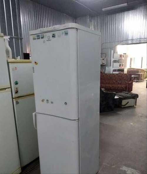 Холодильник indesit c236nfg.016