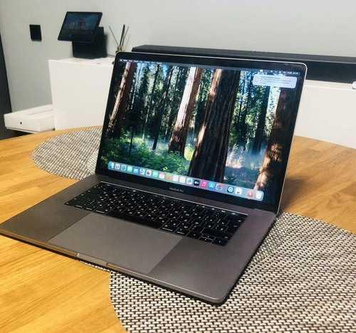 Macbook pro 15 2019 ркдкий, мощный /32гига