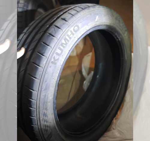 Kumho Ecsta PS71 225/45 R18