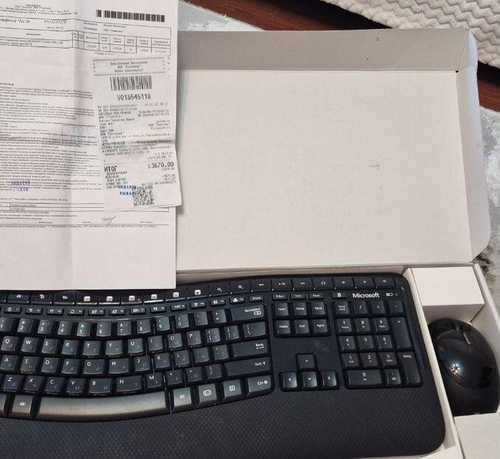 Беспроводная клавиатура + мышь Microsoft 5050
