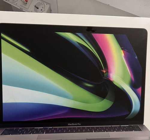 Коробка из под Apple macbook pro