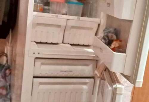 Холодильник Стинол 103L