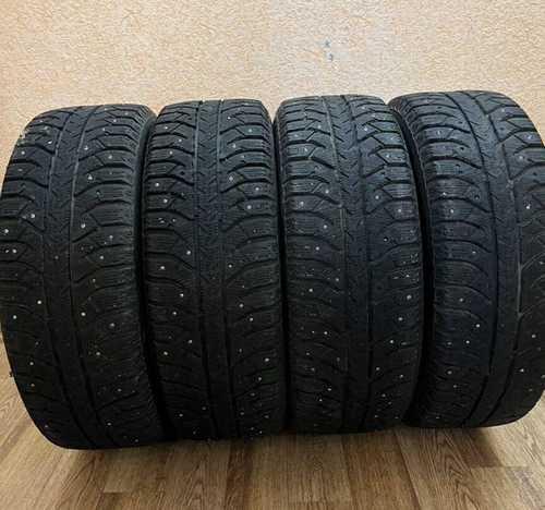 Bridgestone Ice Cruiser 7000S 185/60 R15 84