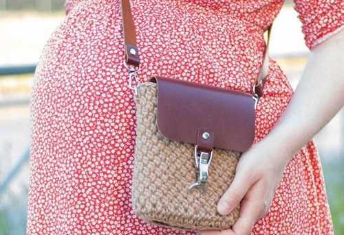 Женская мини сумка из джута с кожаной фурнитурой