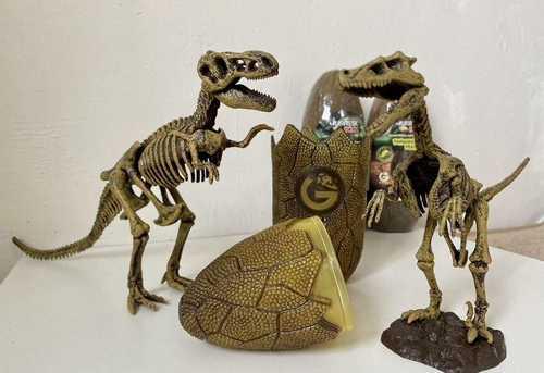 Скелет динозавра GeoWorld. Dino to go. Насекомые