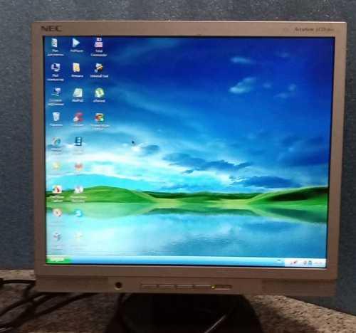 Монитор 17 дюймов NEC AccuSync LCD 73 VM