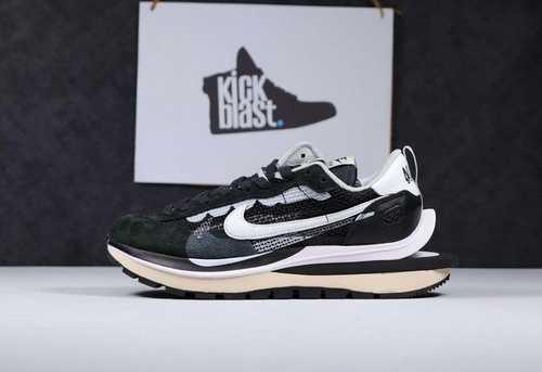 Sacai x Nike VaporWaffle Black White
