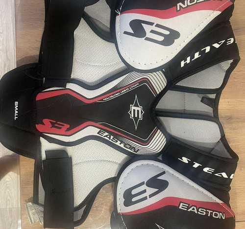 Нагрудник хоккейный Easton S3