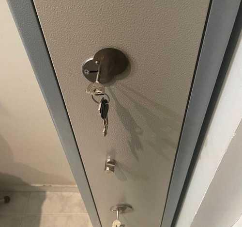 Шкаф металлический сейф