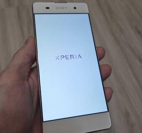 Sony Xperia XA, 2/16 ГБ