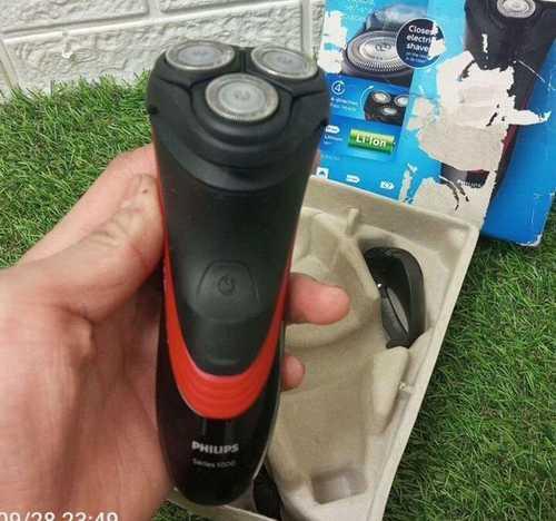 Электробритва Philips S1310 Series 1000