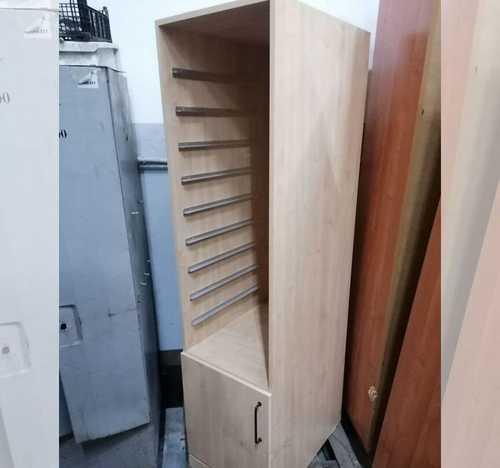 Шкаф для хранения в мастерской