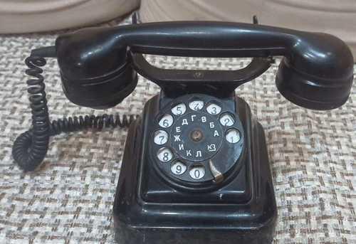 Старинный телефонный аппарат СССР