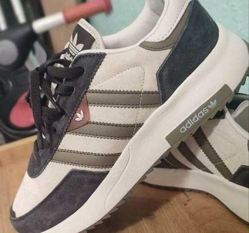 Кроссовки adidas retropy f2