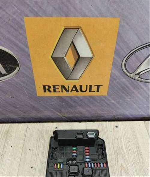 Блок предохранителей Renault koleos