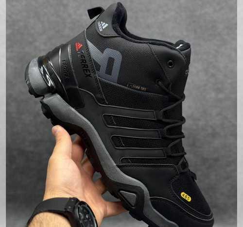 Кроссовки мужские Adidas Terrexx великаны