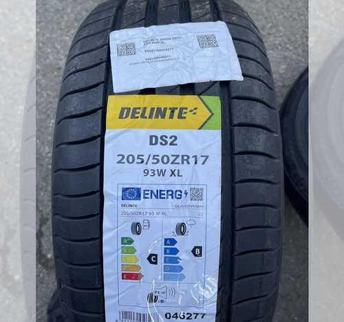 Delinte DS2 205/50 R17 93W