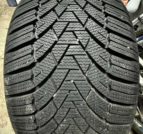 Grenlander IceHawke 1 245/35 R20