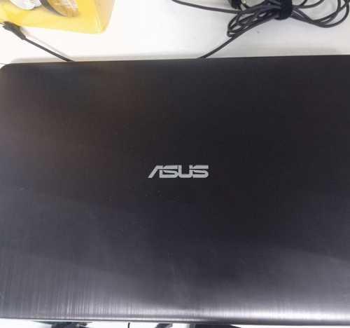 Ноутбук asus